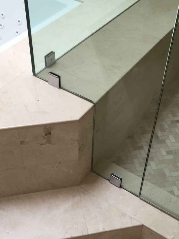 Corner Shower With Tub Cutout - Patriot Glass and Mirror | San Diego CA